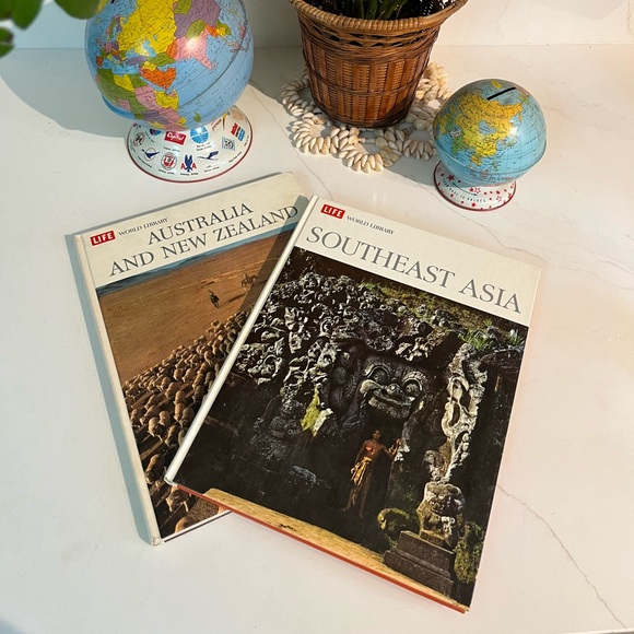 LIFE | Accents | Vintage Life World Library Set2 Australia And New ...